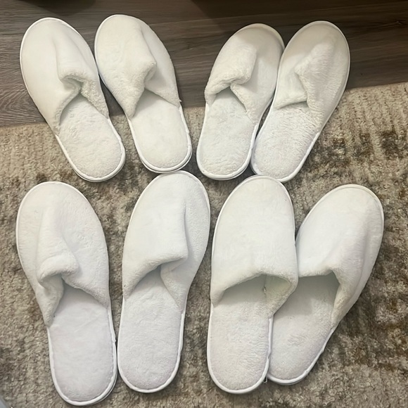 Shoes | New Lot Of 4 White Spa Hotel Slippers Luxury Super Soft Slipper ...